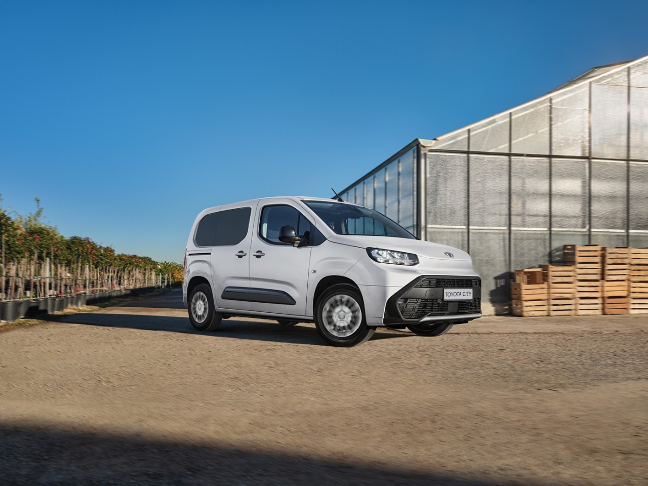 The new Toyota Proace City Verso delivers first class travel.